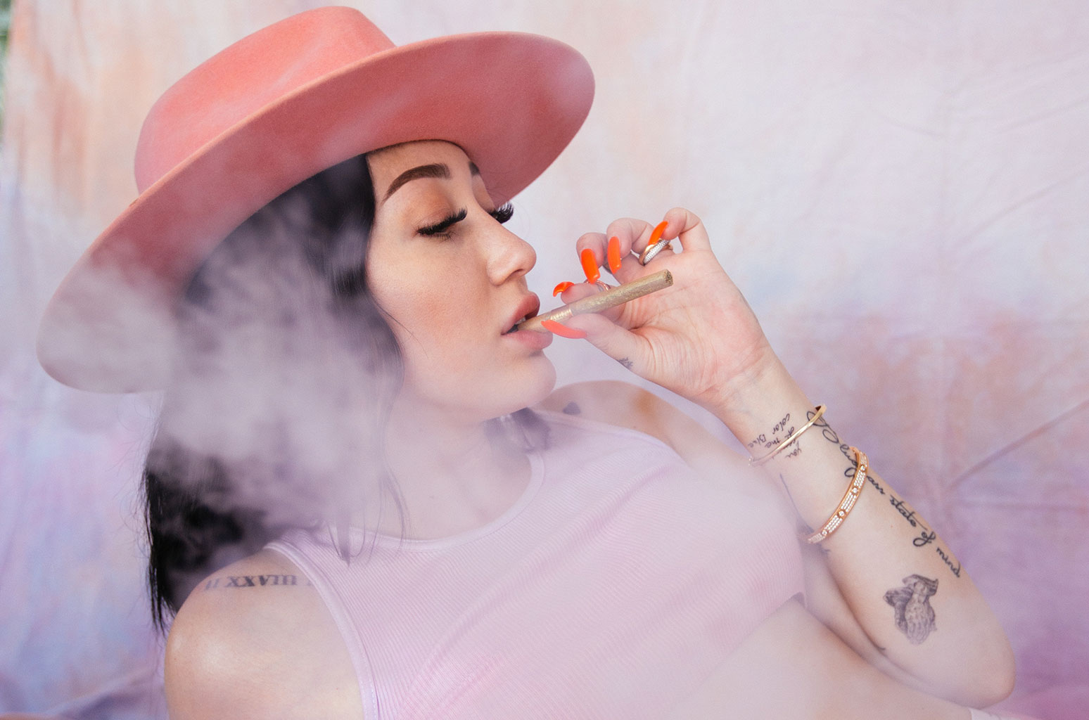 Listen to Noah Cyrus' New Song July - V Magazine Listen to Noah Cyrus' New Song July - V Magazine
