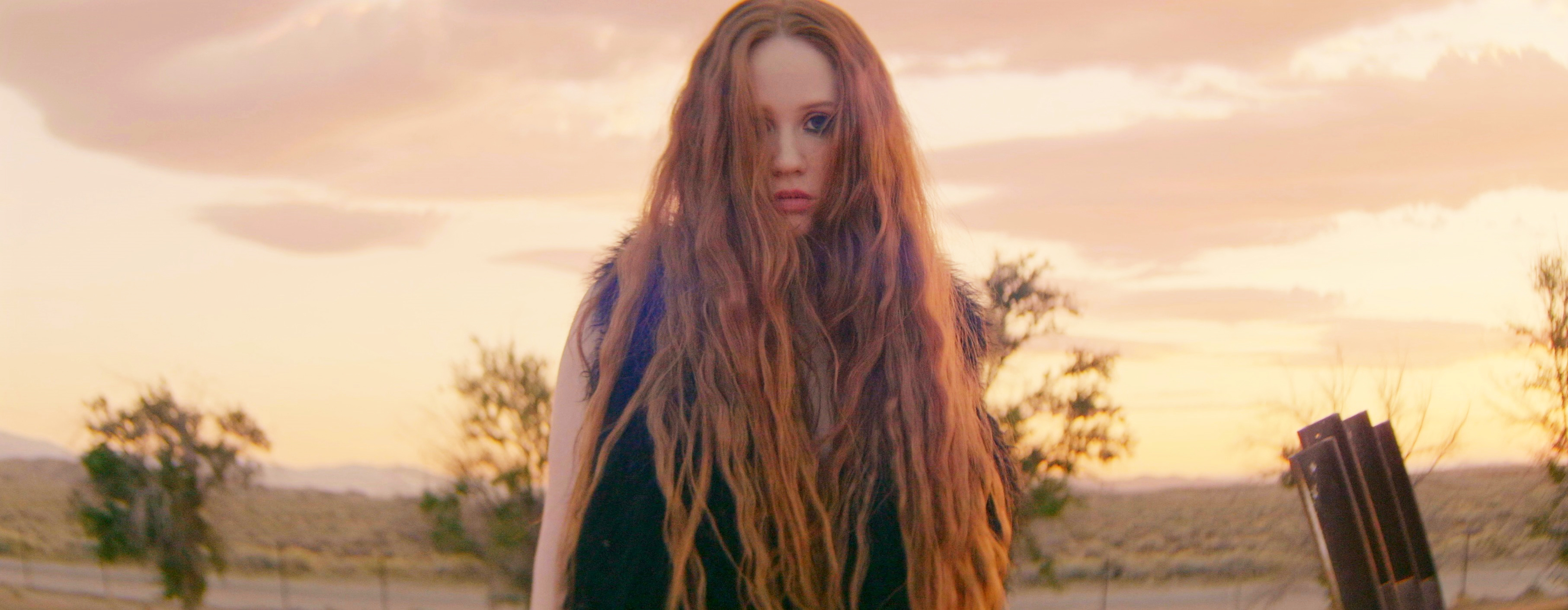 Premiere: Iyla Drops Stunning New Video for "California" - V Magazine