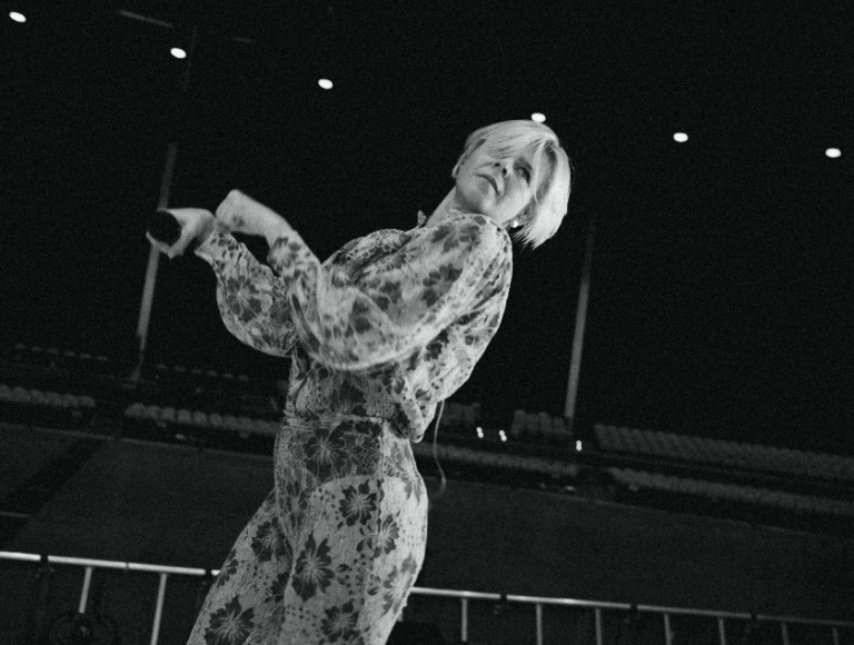 Heroes: Robyn - V Magazine