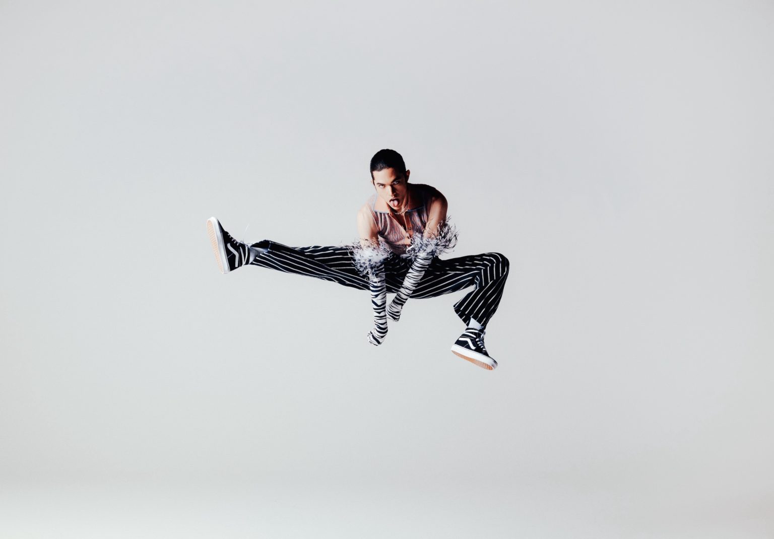 Conan Gray Describes the Summer of His Dreams - V Magazine