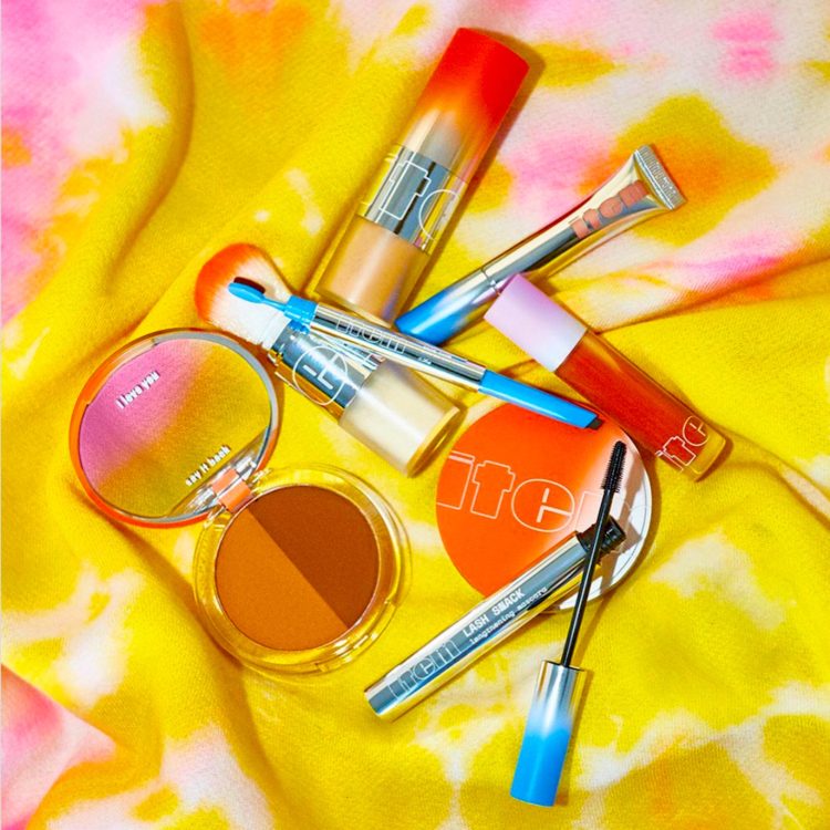 TikTok’s Addison Rae Launches Makeup Line - V Magazine