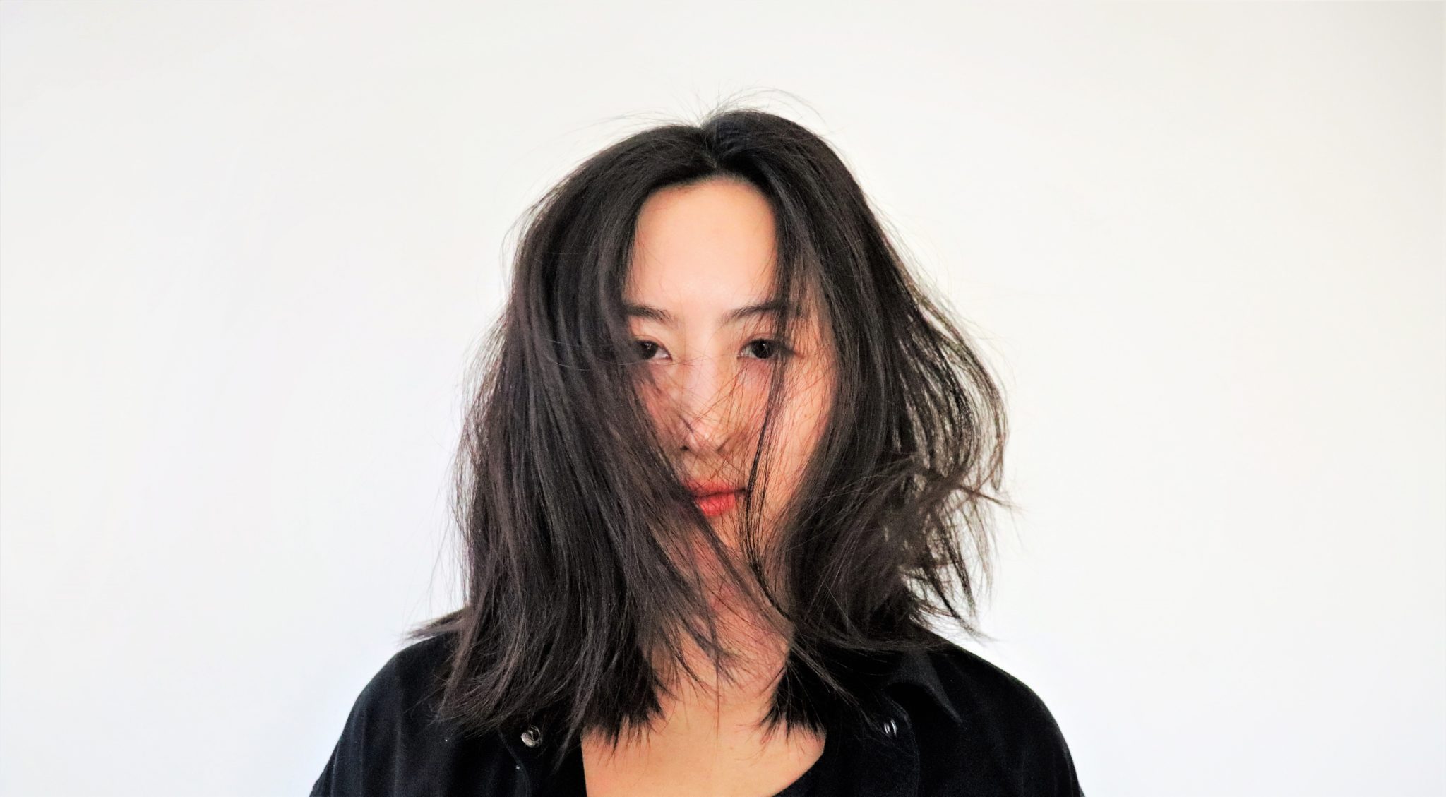 Su Lee Is "Wide Awake" On Her New Track - V Magazine