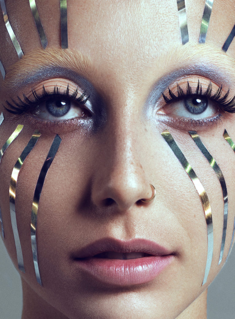 Digital Cover: Emma Chamberlain—Girl Of The 21st Century - V Magazine