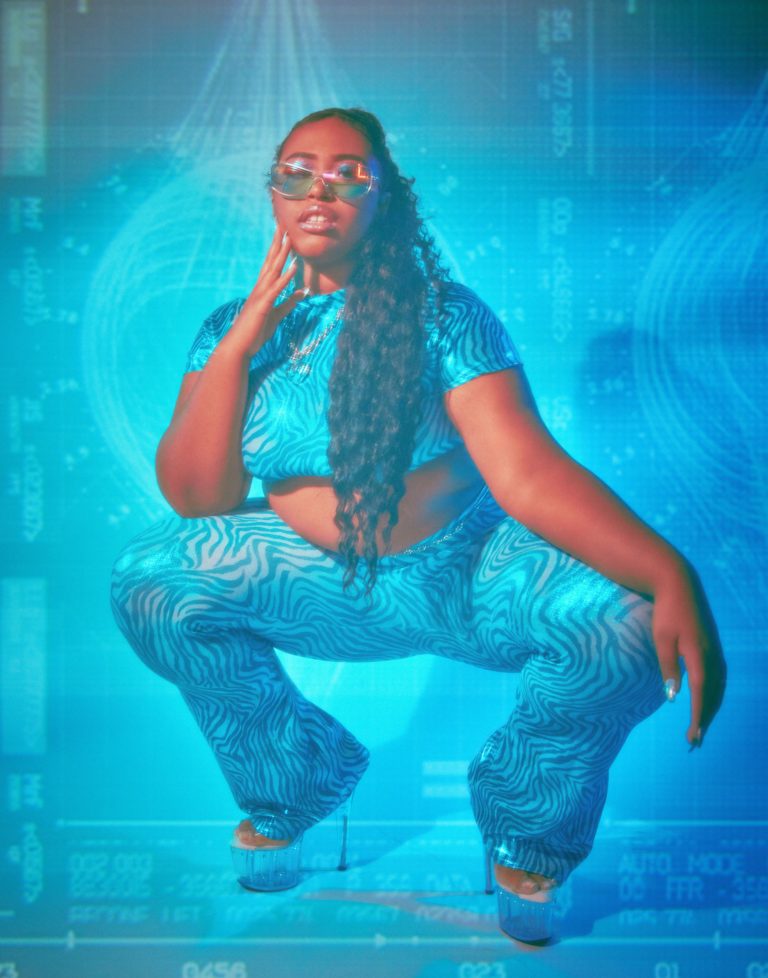 It's All Coming Up Nia - V Magazine