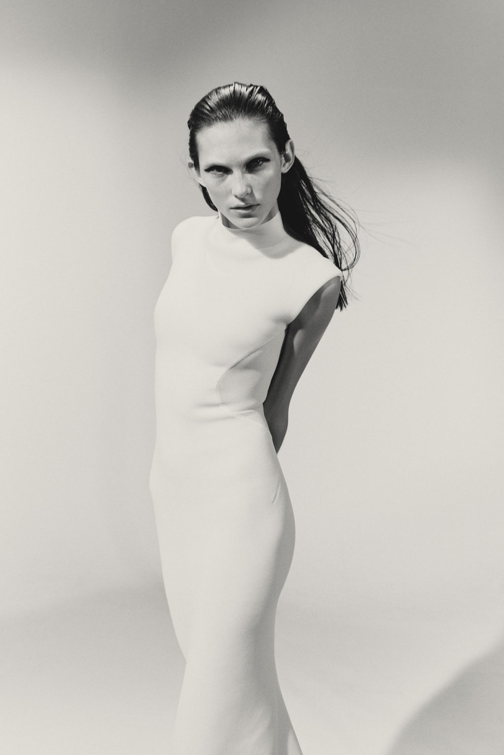 Enter Alaïa's Next Chapter With Pieter Mulier’s New Vision - V Magazine