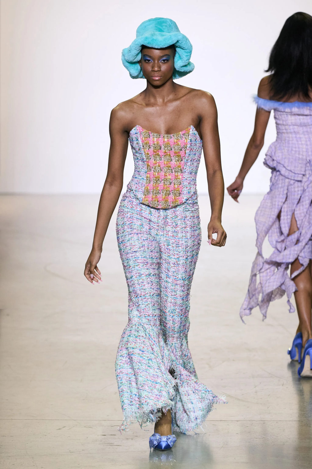 Blurring the Physical and Digital, Kim Shui Shines at New York Fashion ...