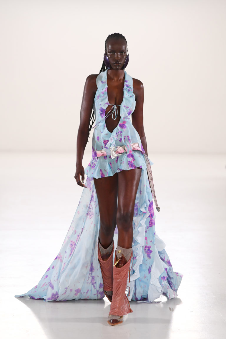 Poster Girl Spring-Summer 2023 Collection is Bringing Sexy Back - V ...