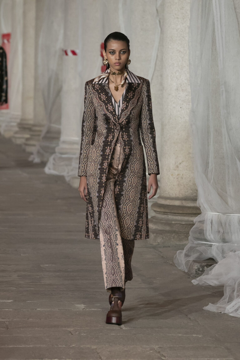 Etro Goes Radical By Returning To Its Roots - V Magazine