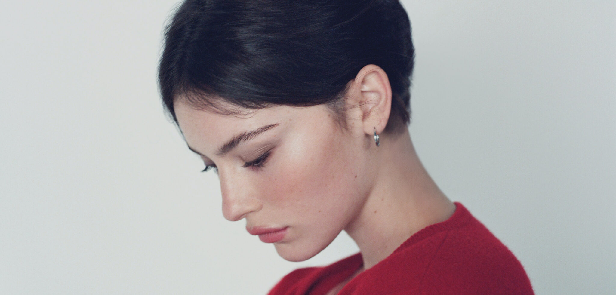 Gracie Abrams is Surrendering to Change in Her Heartbreakingly Powerful ...