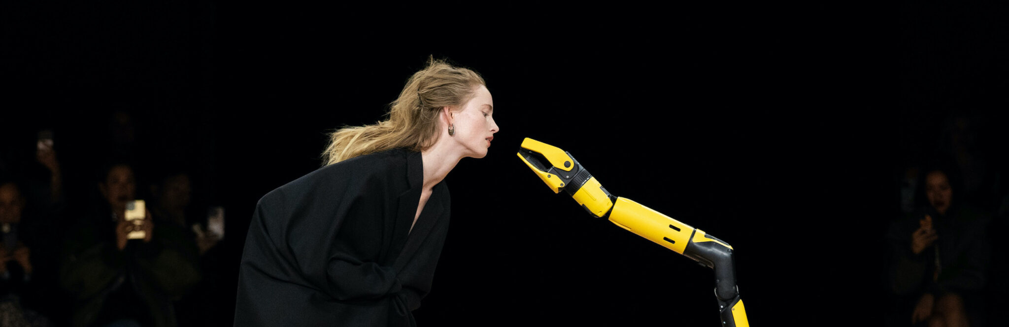 Coperni’s Host of Robots Are Conceptually Riveting, Yet Ultimately Show ...