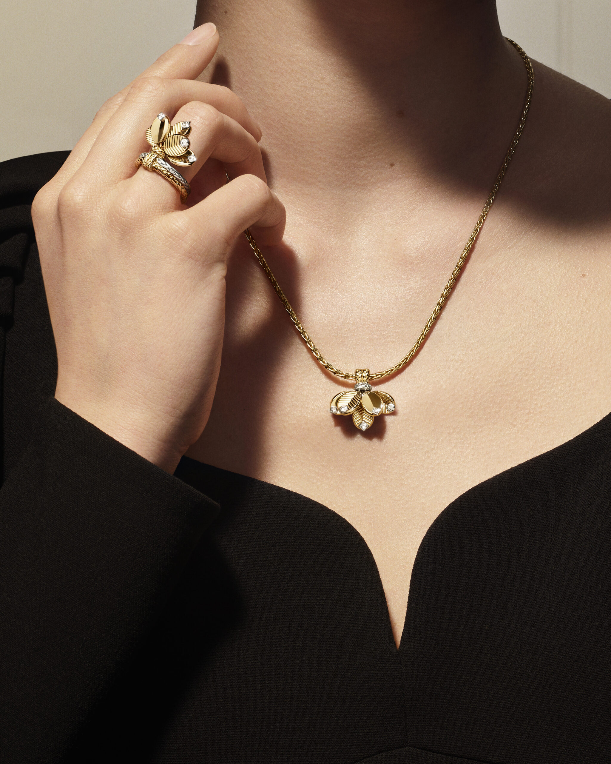 Cartier’s New Grain de Café Styles Radiate Elegance With Elle Fanning ...