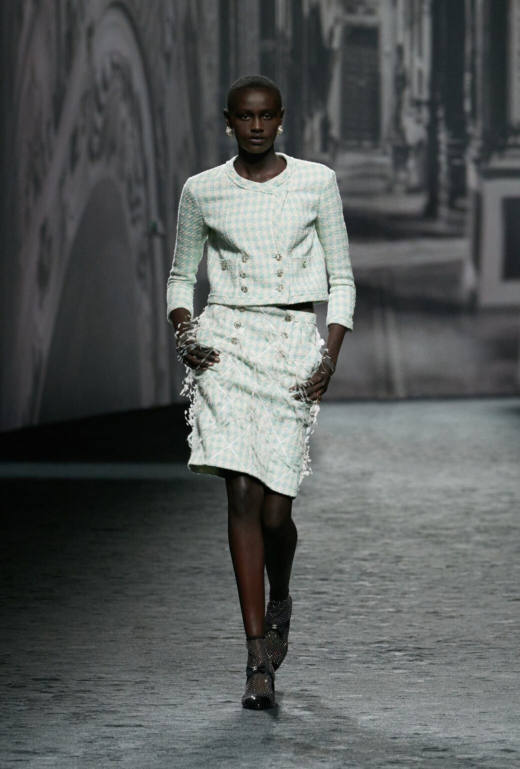 Chanel Reopens Seasonal Ephemeral Boutique in the Hamptons - V Magazine