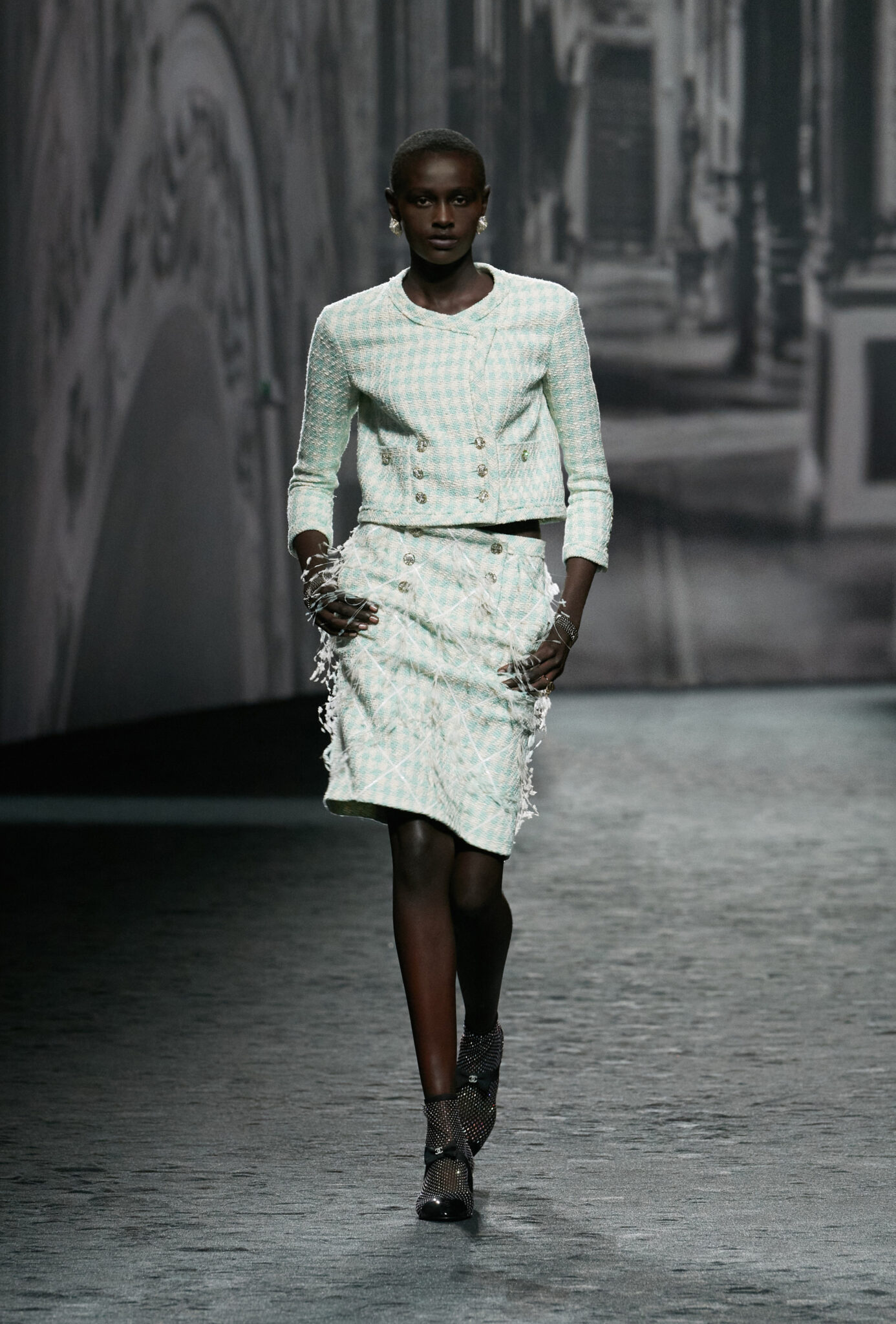 Chanel Reopens Seasonal Ephemeral Boutique in the Hamptons - V Magazine