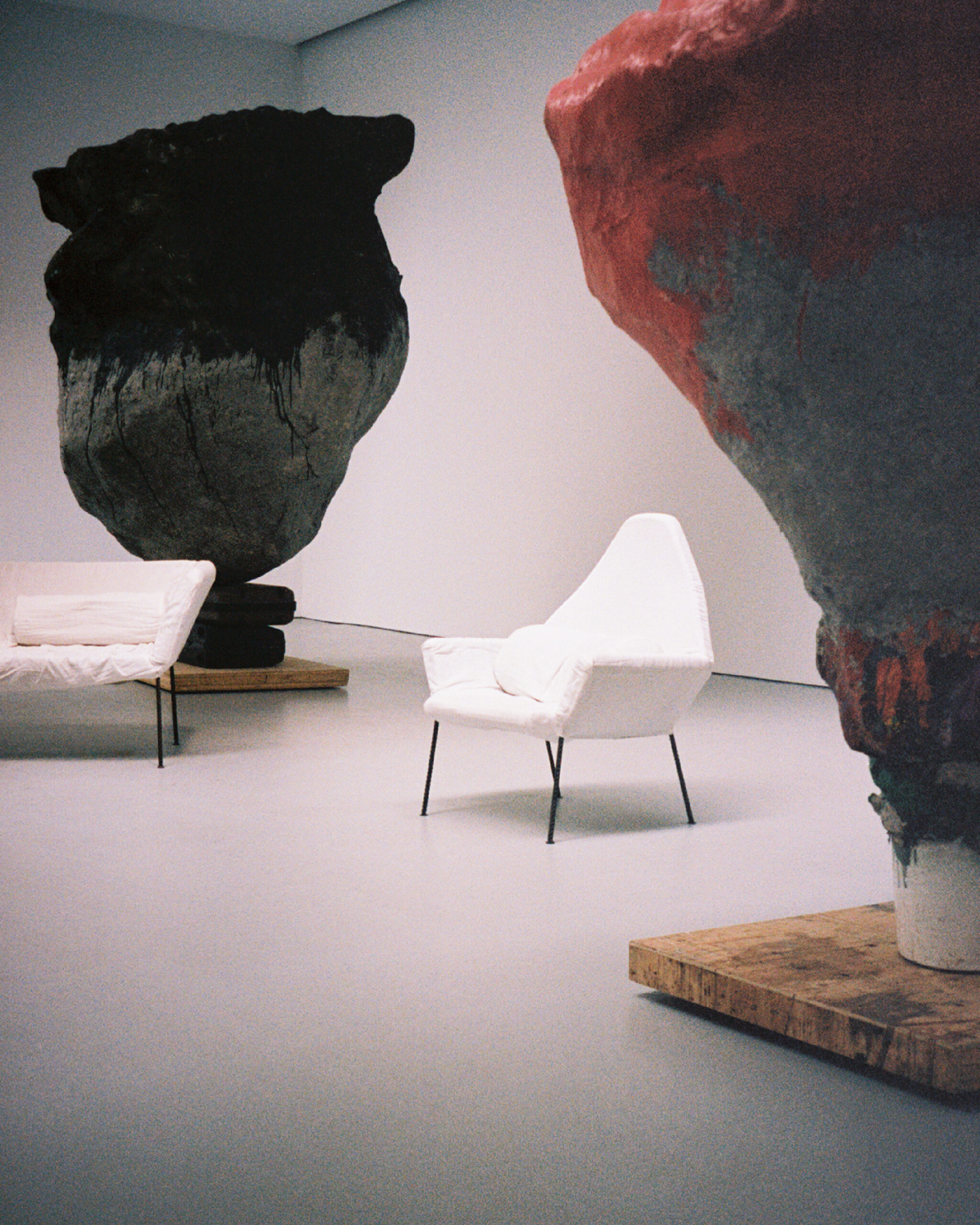 Jonathan Anderson Partners with Luca Guadagnino for a LOEWE Short Film ...