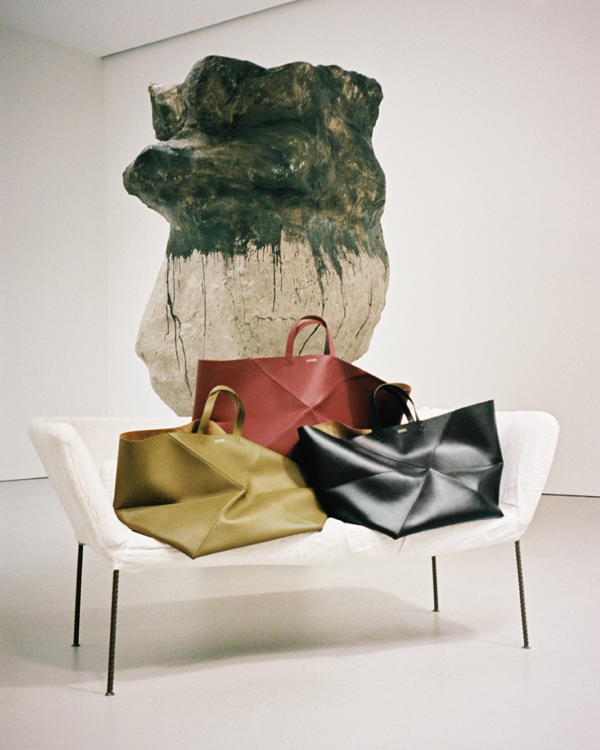 Jonathan Anderson Partners with Luca Guadagnino for a LOEWE Short Film ...