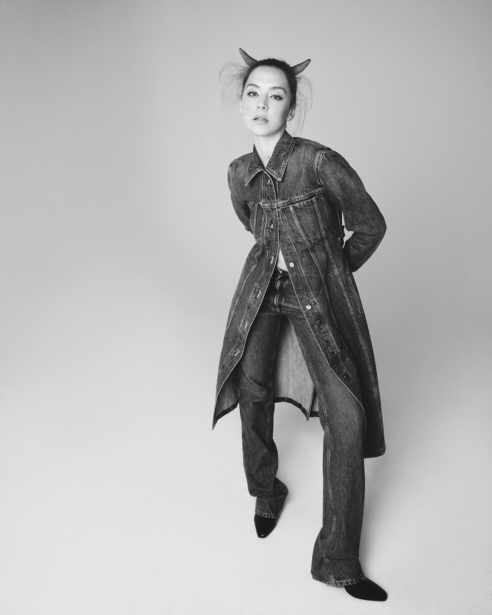 V People: Luna Montana - V Magazine