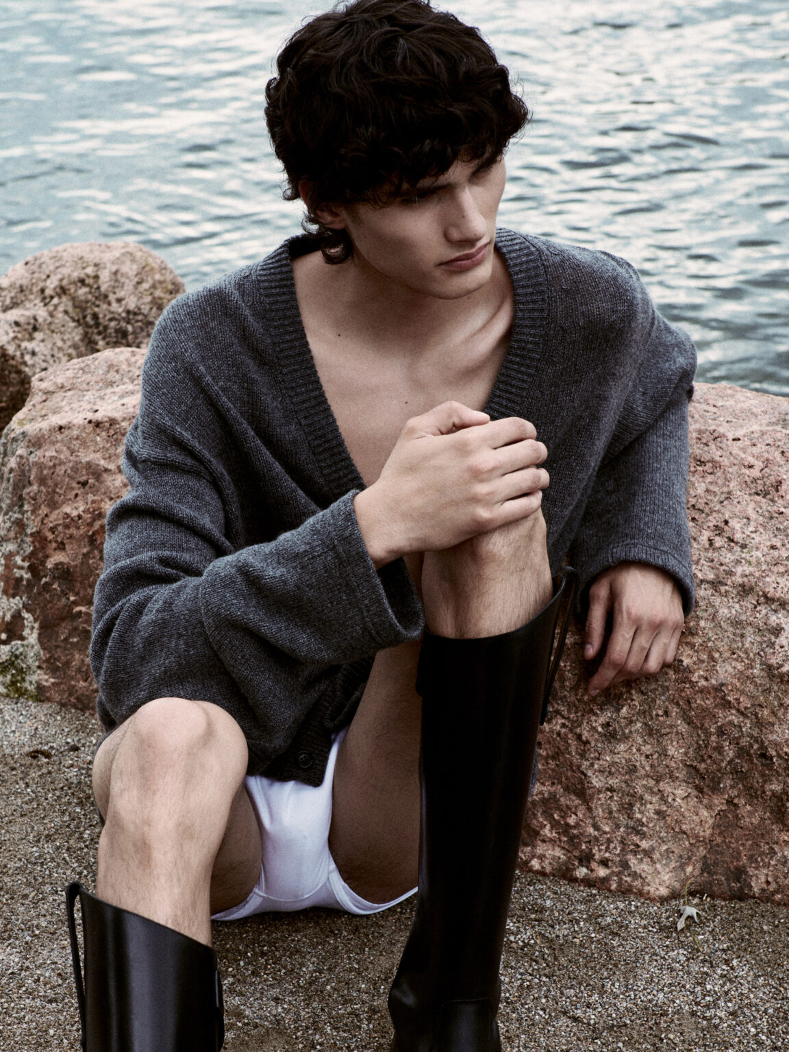 Dive Into The Coziest Pieces Of The Pre-Fall Collections - V Magazine