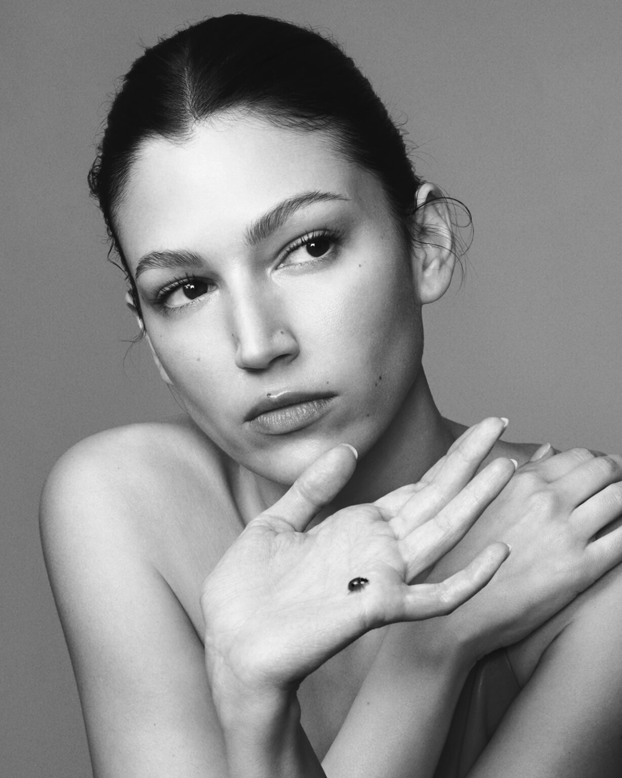 Loewe Debuts Botanical Rainbow Scent Collection With Greta Lee, Úrsula ...