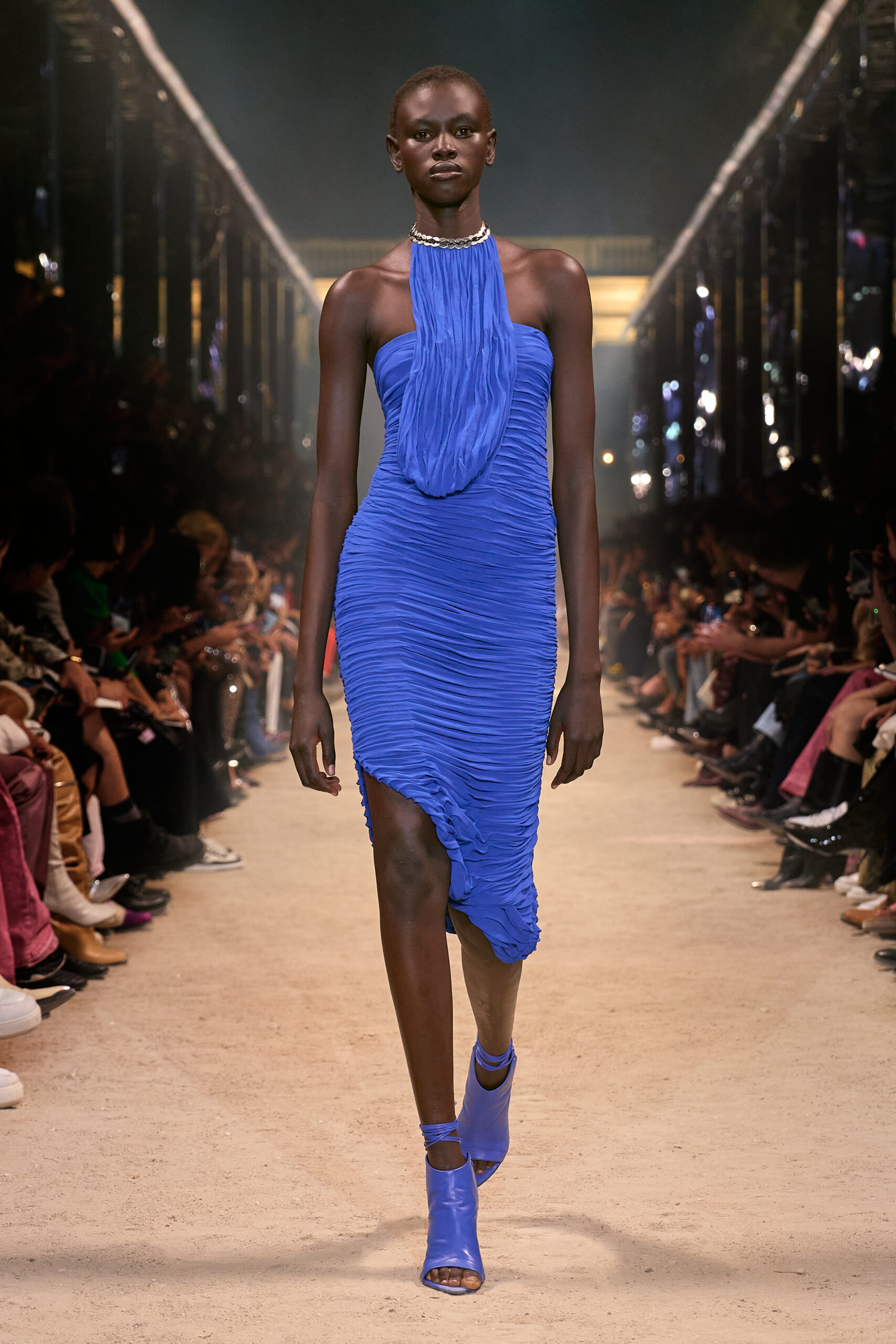 Isabel Marant's Spring/Summer 2024 Collection Debuts At The Palais du ...