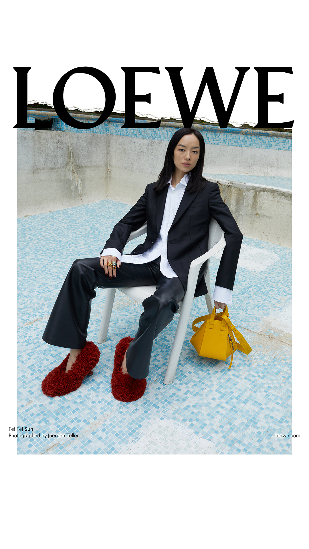 LOEWE Launches SS24 Pre-collection Campaign Featuring Maggie Smith, Dakota Fanning, & more - V ...