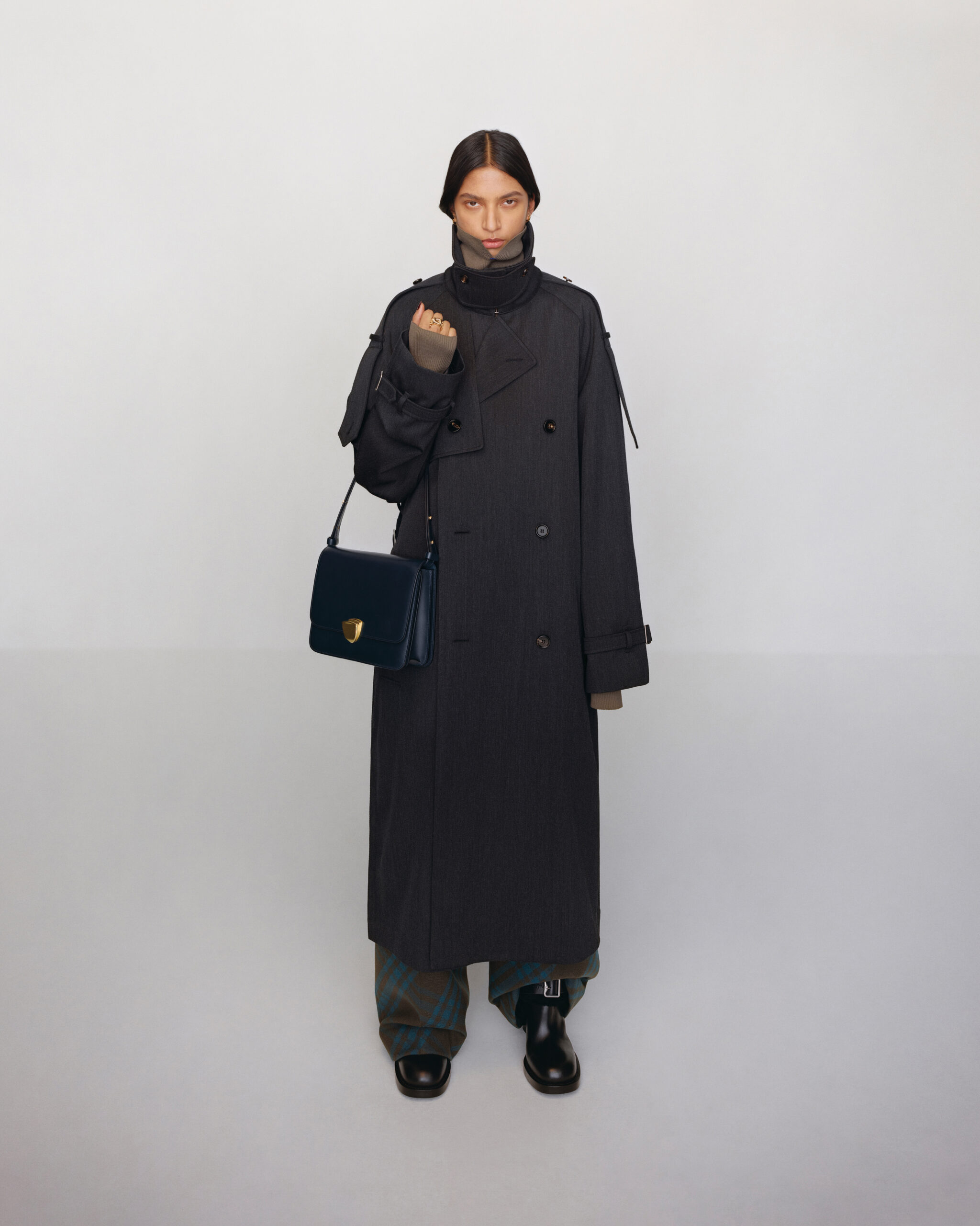 Burberry Plays on Punk in Their Autumn 2024 Collection - V Magazine
