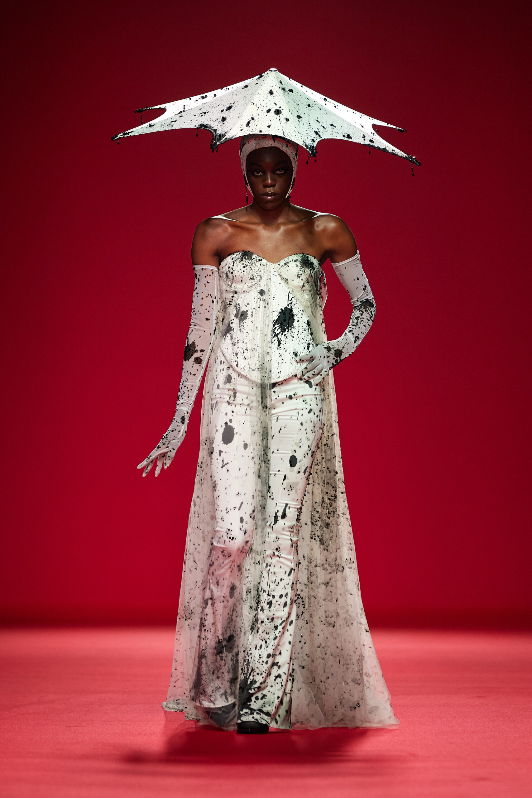 Robert Wun Conjures up Haute Horror for His Couture SS24 Collection - V ...