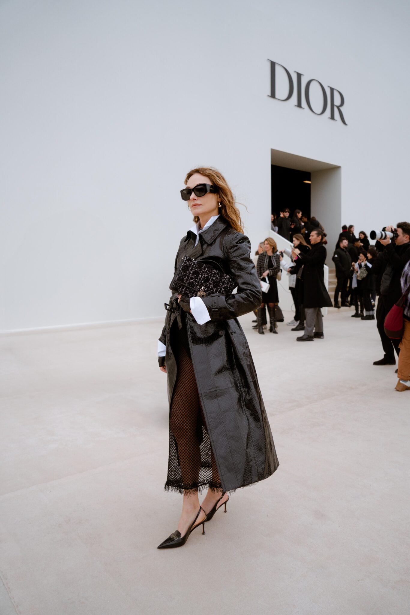Getting Ready: Kelly Wearstler Attends Dior’s AW24 Show in Paris - V ...