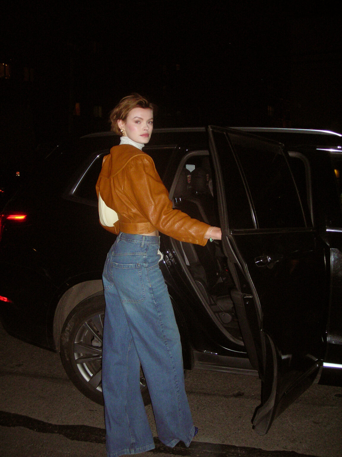 Getting Ready: Cara Taylor Goes Glam for Frame’s NYFW Dinner - V Magazine