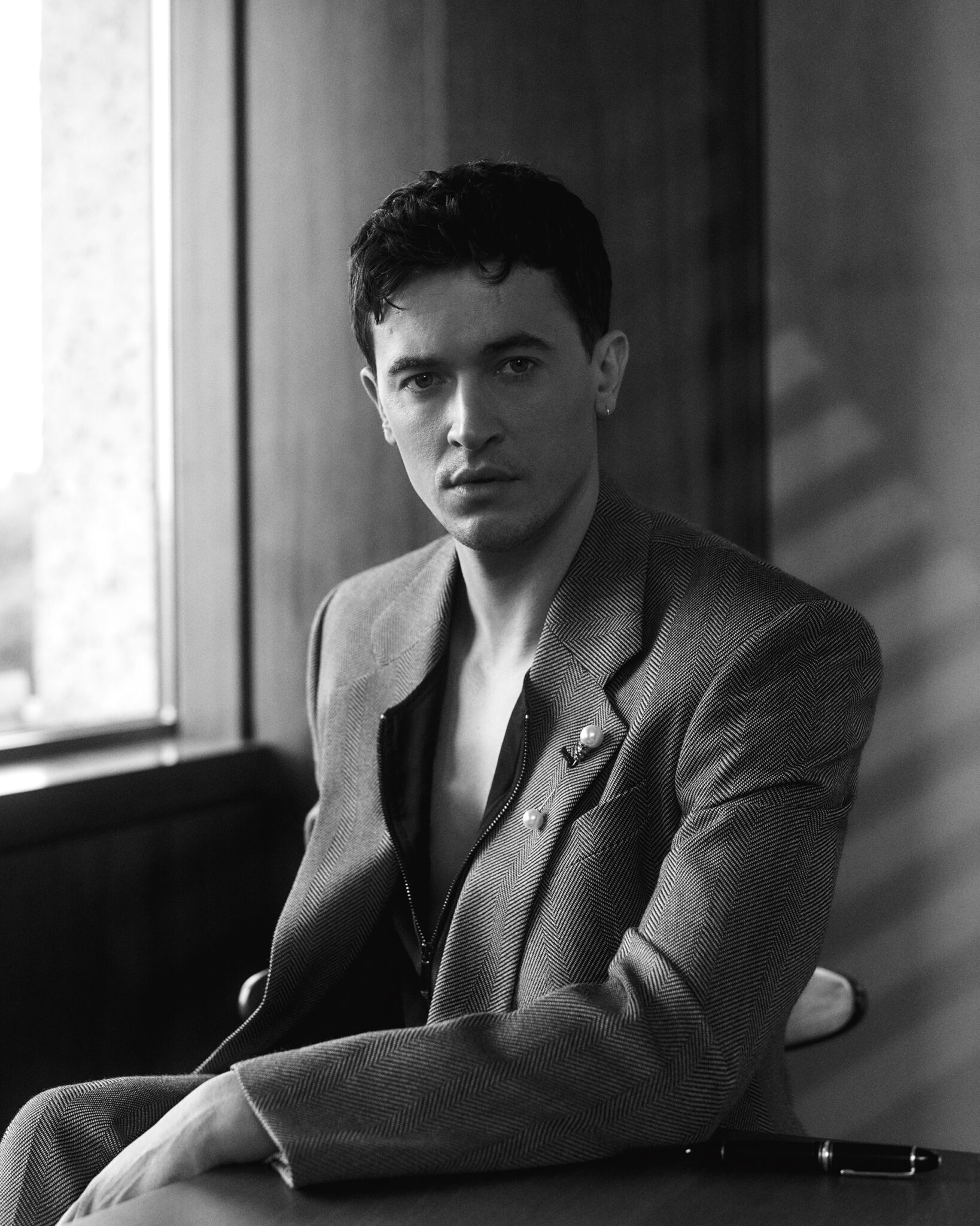 VMAN 53: Taking the Stage With Tom Blyth - V Magazine