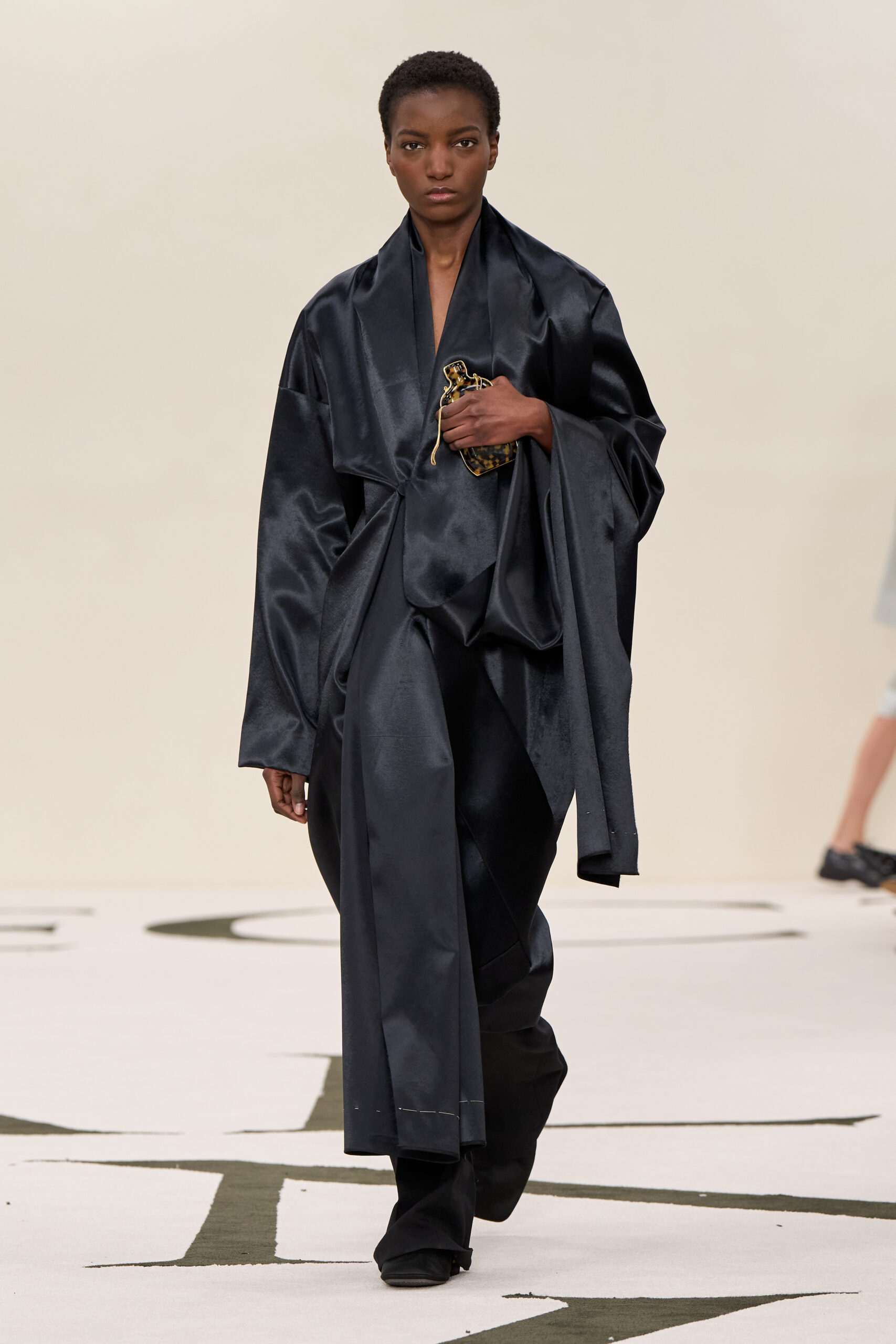 Calvin Klein Returns to the Runway for Fall 2025 - V Magazine