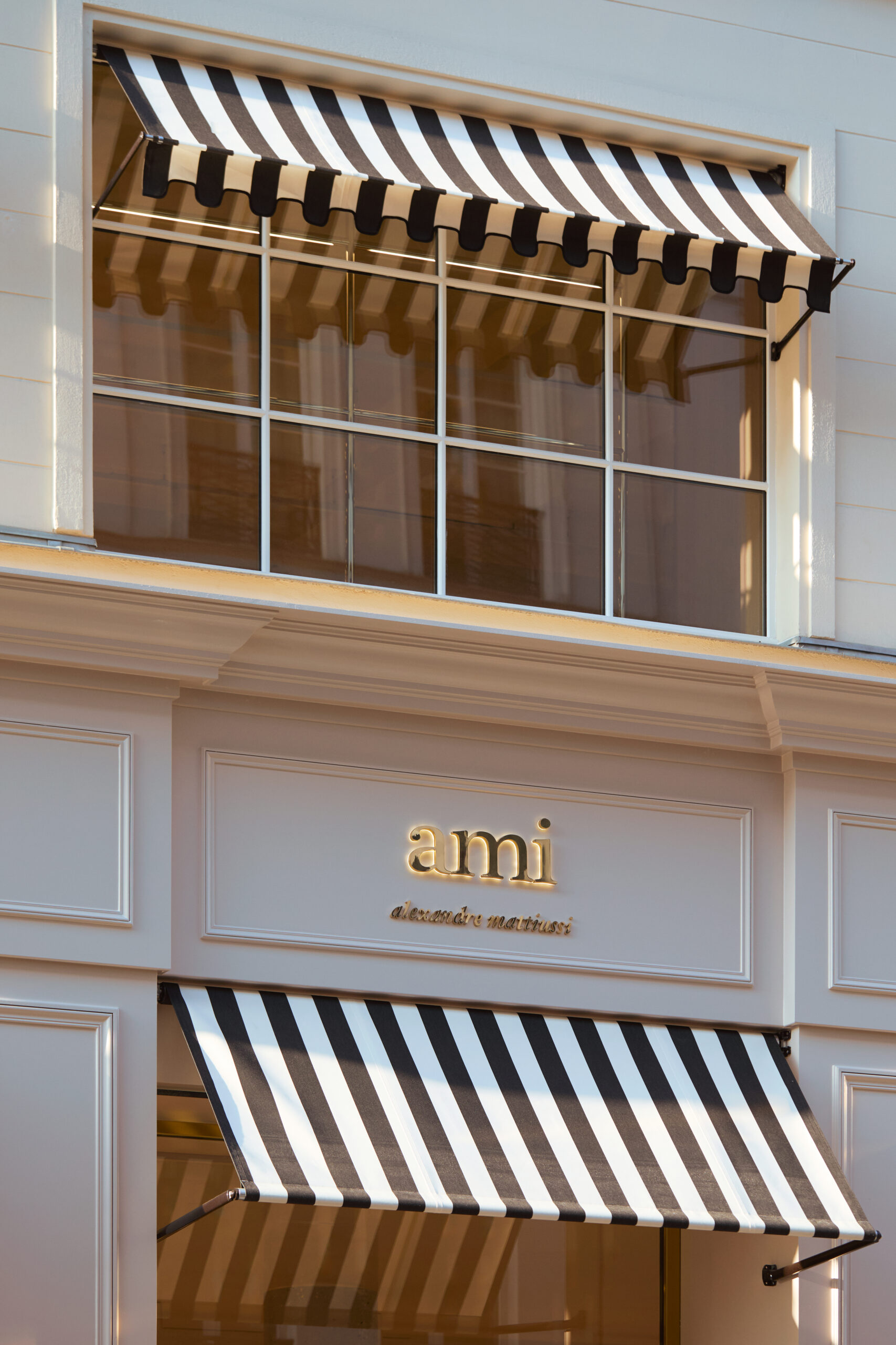 AMI Opens Its Newest (And Largest) Store in Paris - V Magazine