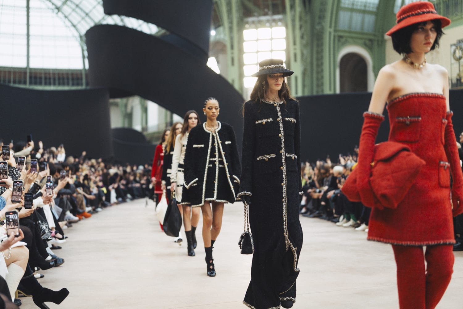 Chanel Plays up Proportion and Style DNA for FW25/26 Collection - V Magazine